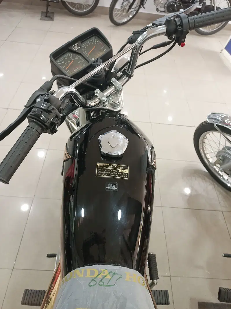 HONDA CG125S GOLD SELF START 2024 Model - ApniSwari.com