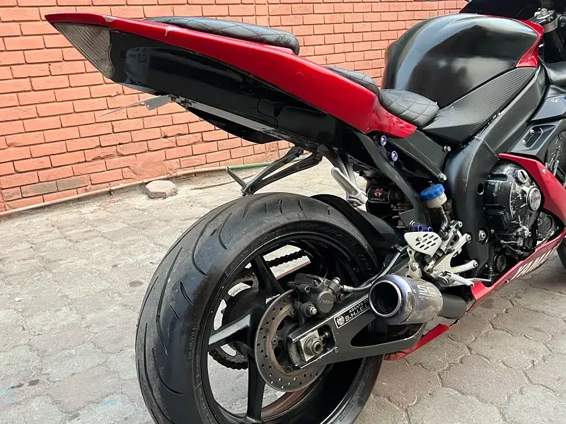 yamaha R1 brand new engine - ApniSwari.com